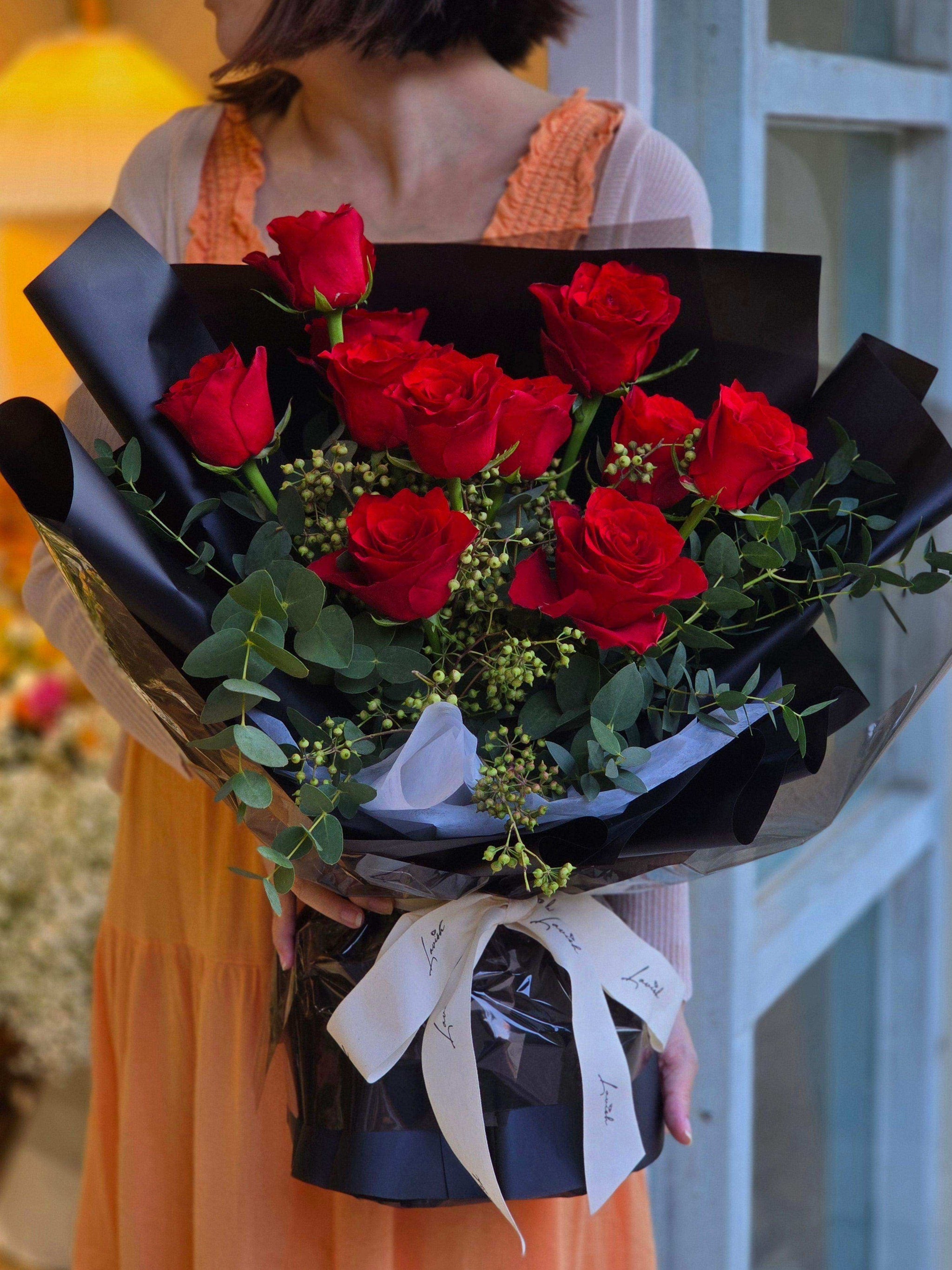 Lavish Classic - Red Rose Bouquet | Lavish Florist | Free Delivery